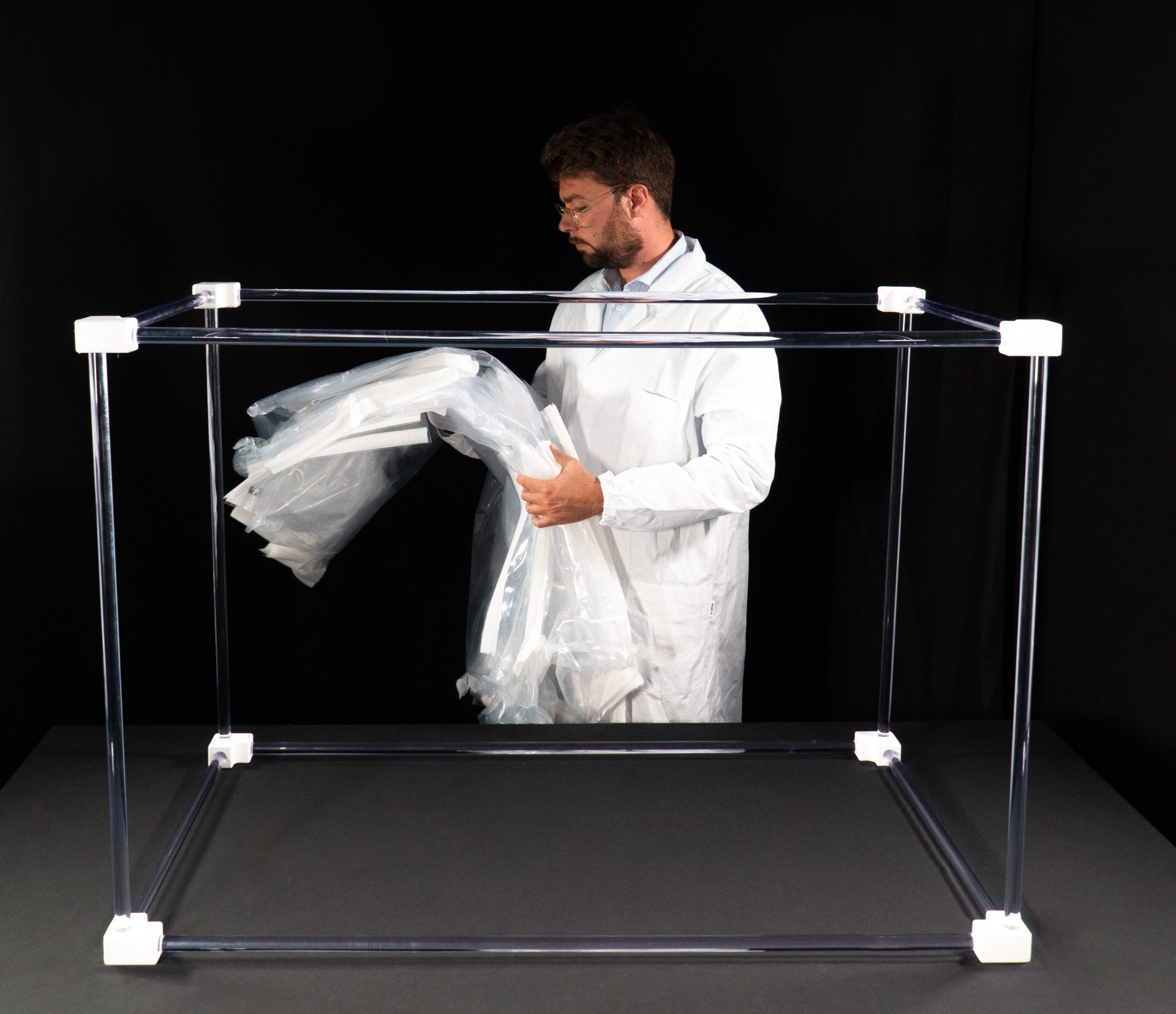 Instant Benchtop Isolator. - csv containment news