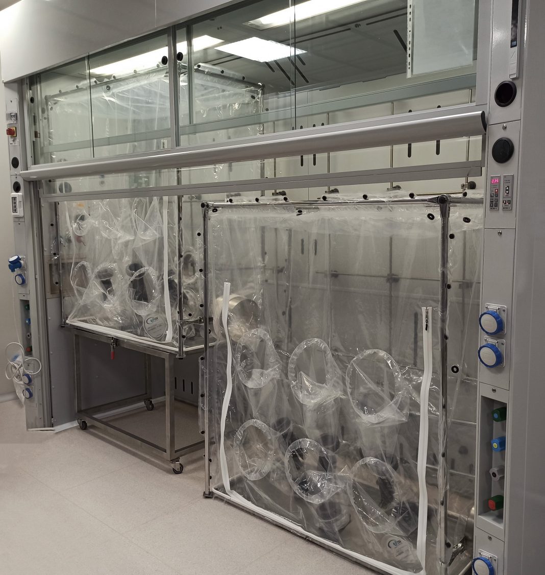 QC Lab Flexible Isolators: a focus on laboratory safety and quality ...