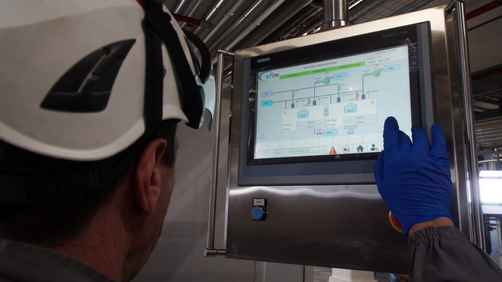 DIT® reactor charging with double chamber system