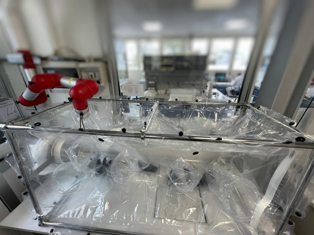 QC Lab Flexible Isolators: a focus on laboratory safety and quality ...