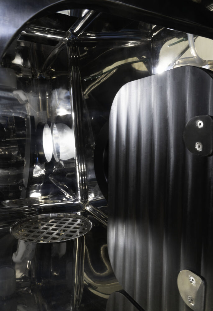 Glove Box for Powder Loading in Pharmaceutical Reactors.