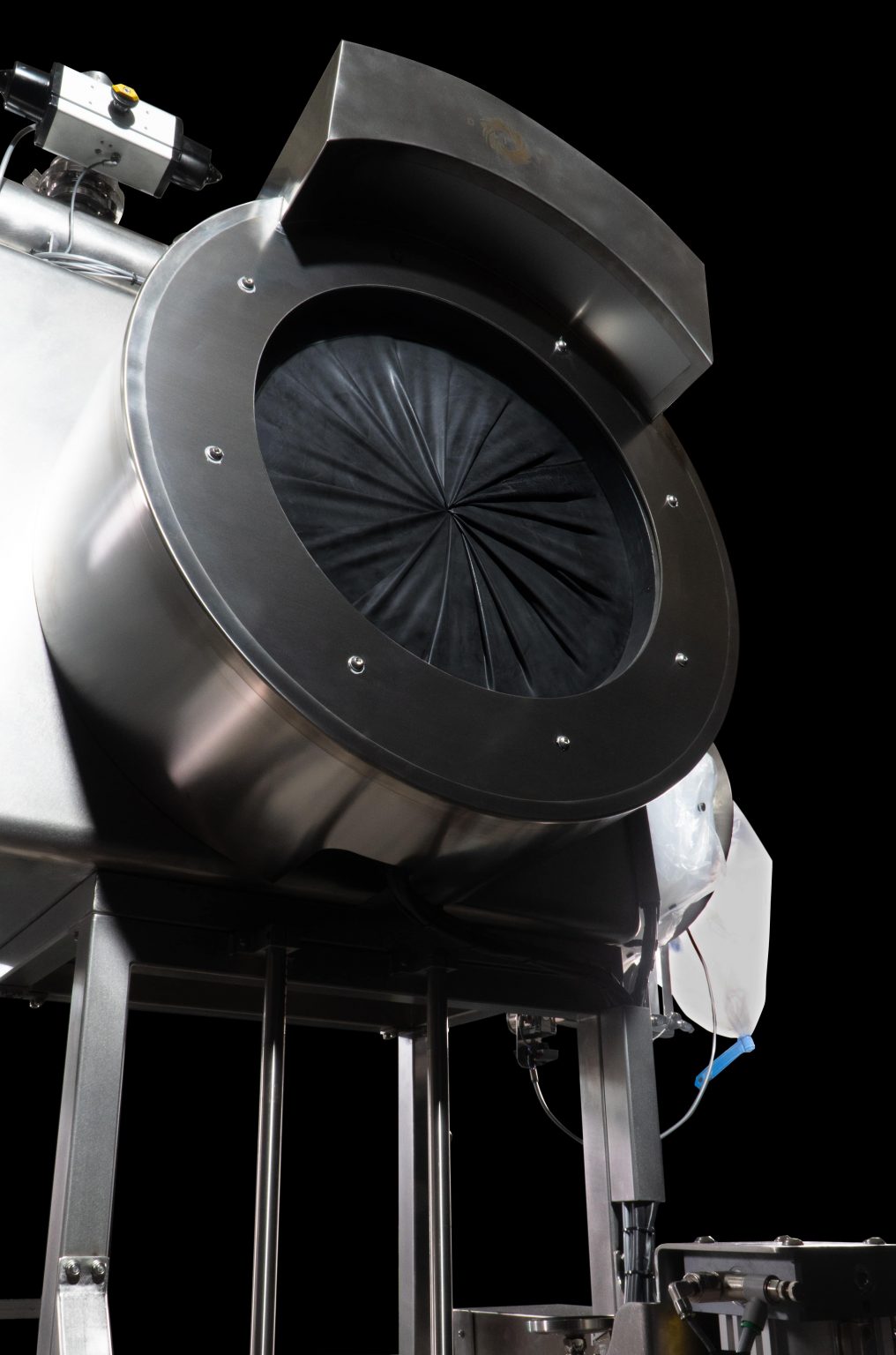 Chemical Reactor Charging. - csv containment news