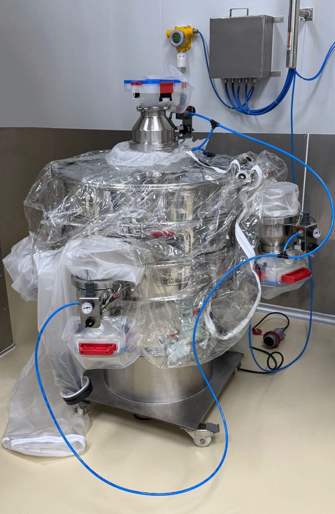 A Containment-proof Pharmaceutical Sieve.